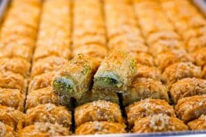 Greek Baklava Recipe With Walnuts & Honey (Traditional)